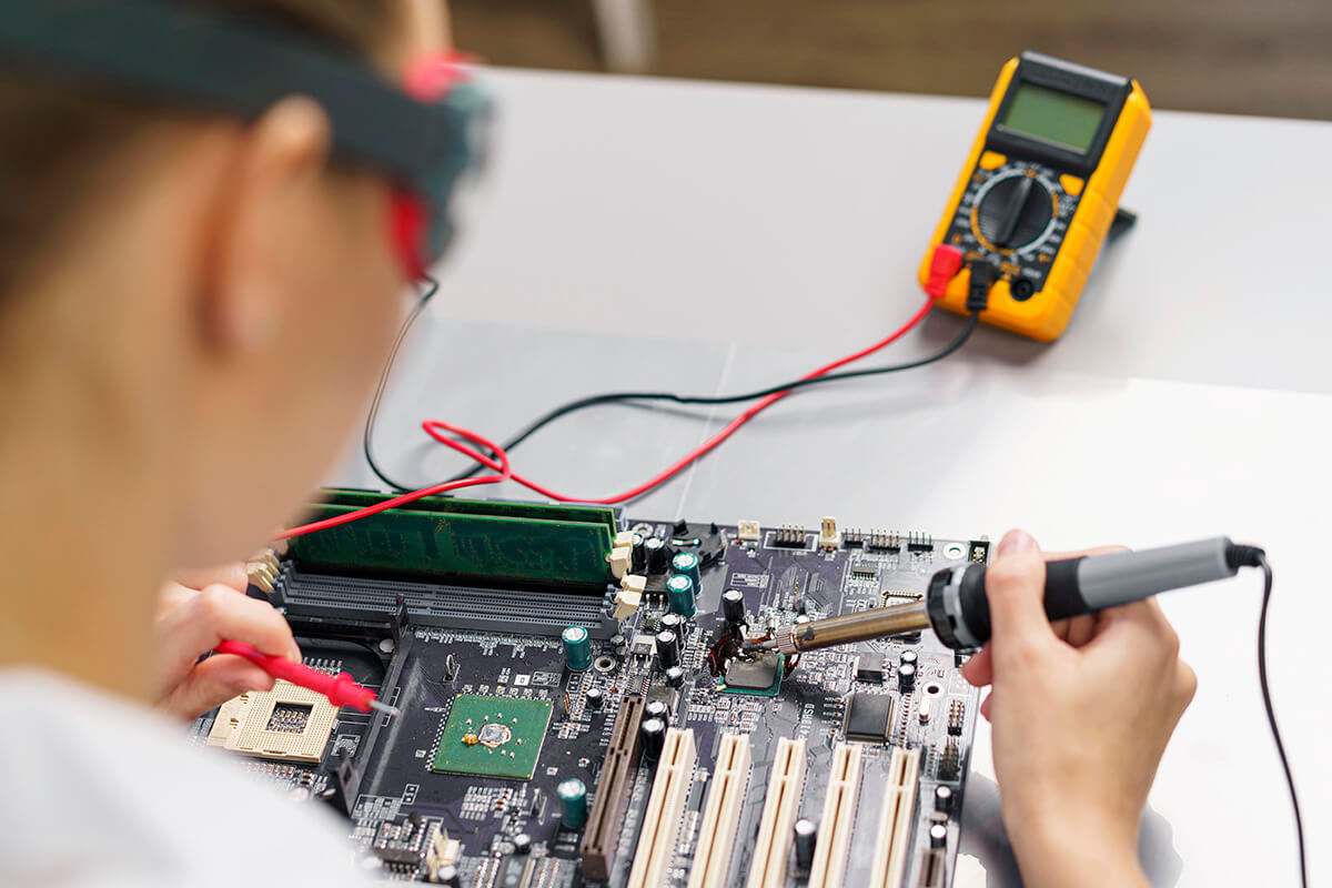 Curso Técnico em Eletroeletrônica – Faculdade do Trabalho